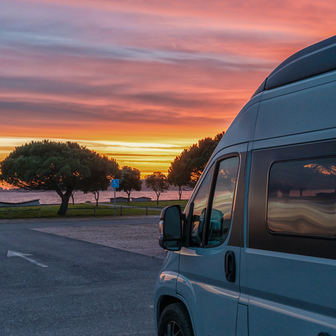 The Ultimate Guide to Free Overnight Parking in the US – OTR Mobile